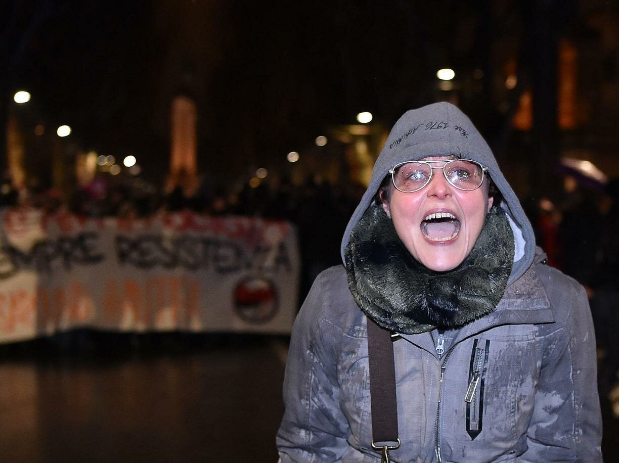 Cara Lavinia, cambia lavoro e lascia in pace i ragazzi