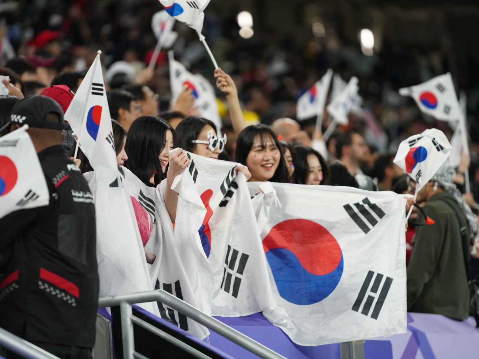 Foto: La Corea del Sud batte l'Australia 2-1 e raggiunge le semifinali ...