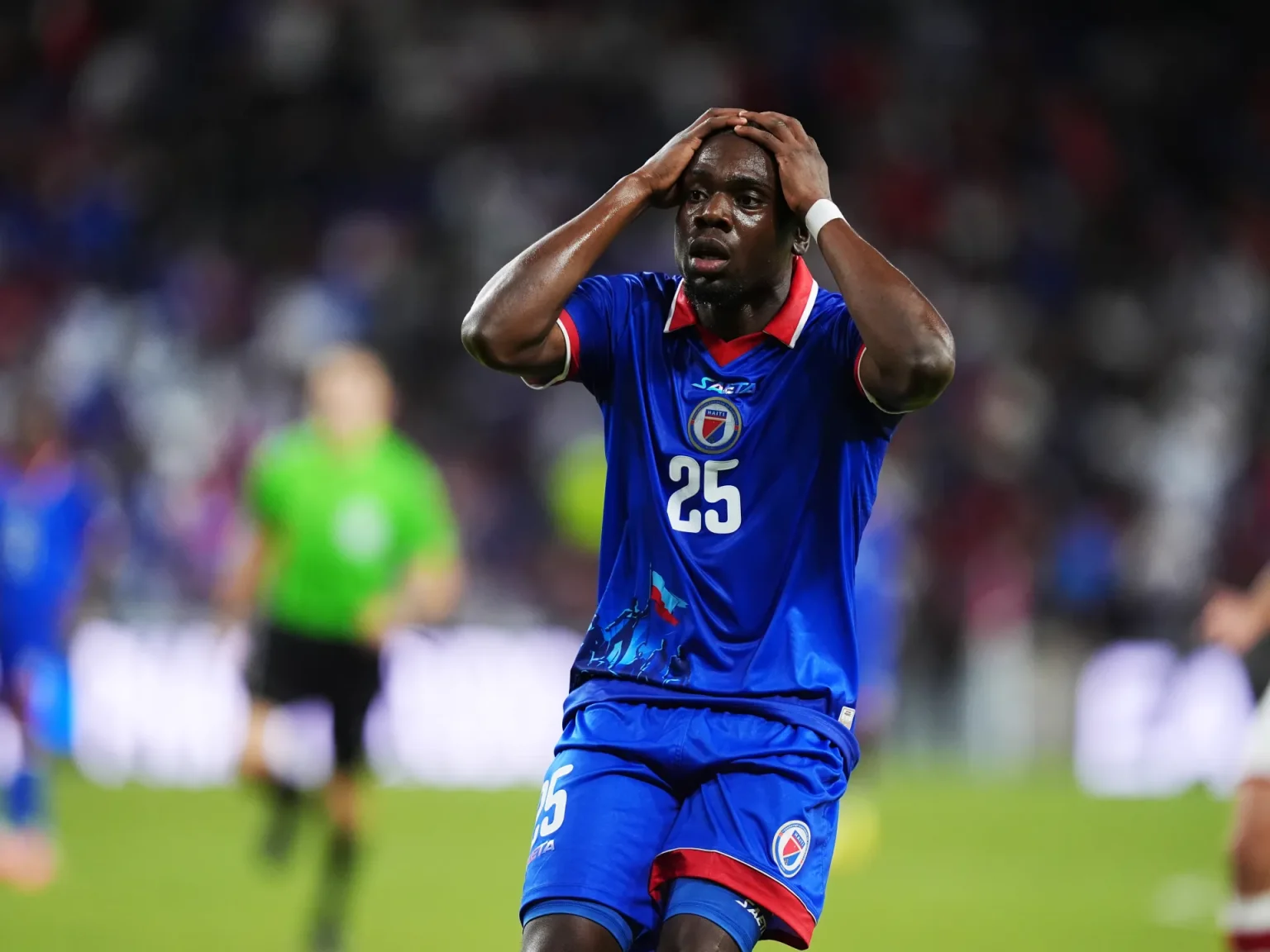 Coppa del Mondo FIFA 2026: Haiti costretta a cambiare divisa a causa ...